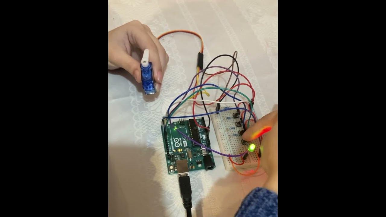 Proyecto de servomotor y botones con Arduino, circuito, funcionamiento y programación (Tarea ...