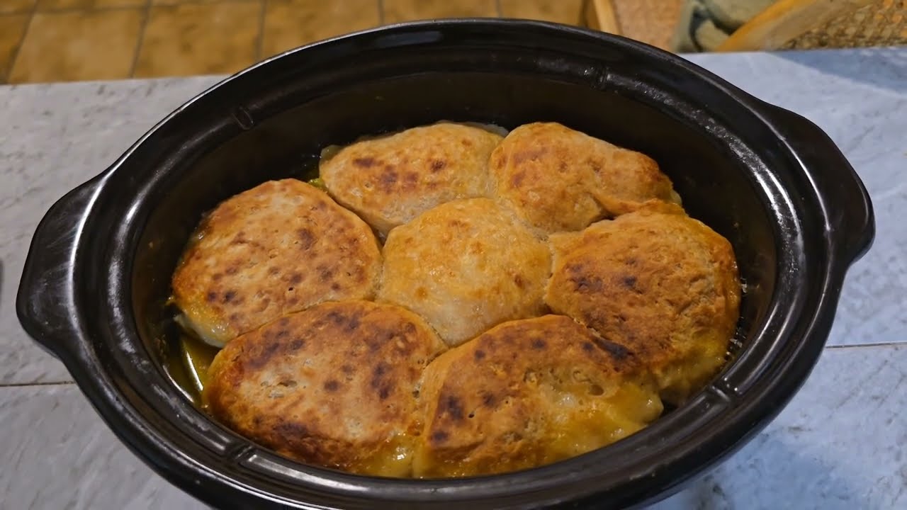 How TO MAKE A DELICIOUS CrockPot chicken pot pie - YouTube
