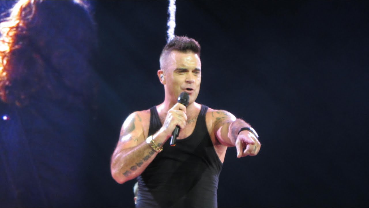 Robbie Williams ' She's the One ' Perth Arena 10/10/2015 - YouTube
