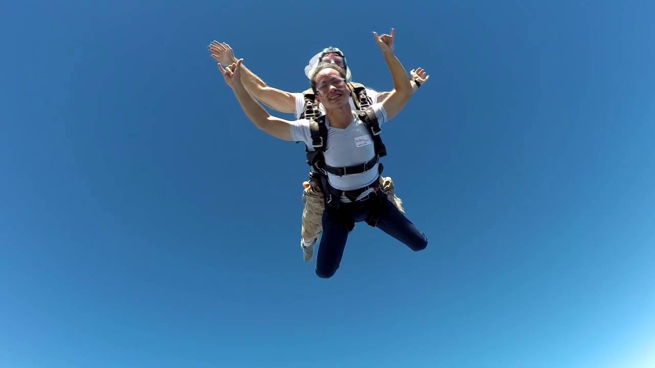 Pacific Skydiving---North Shore of Oahu - YouTube