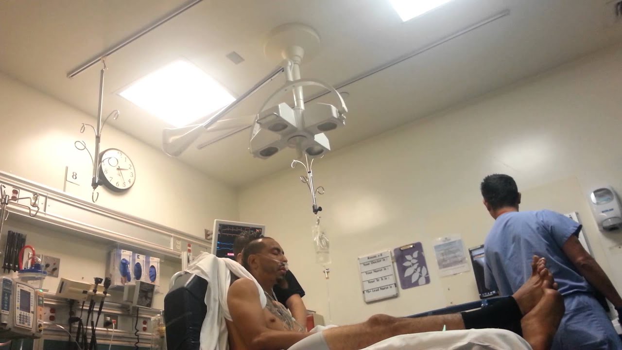 Dislocated elbow getting popped back in. - YouTube