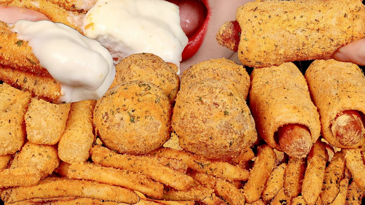 ASMR BBURINKLE CHEESE BALLS AND SIDE MENU 뿌링클 사이드 메뉴 MUKBANG EATING ...