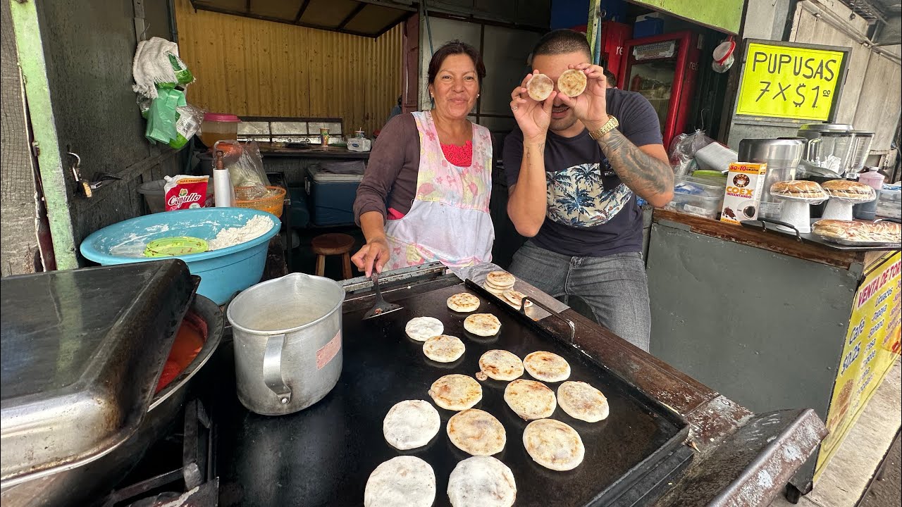 Las MINI PUPUSAS de la Niña Inés *7x$1💵* - YouTube