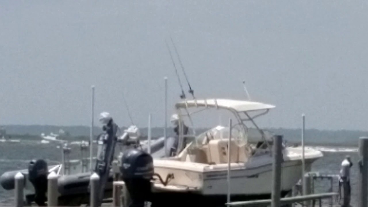July 2020 LBI Trump Boat Parade - YouTube