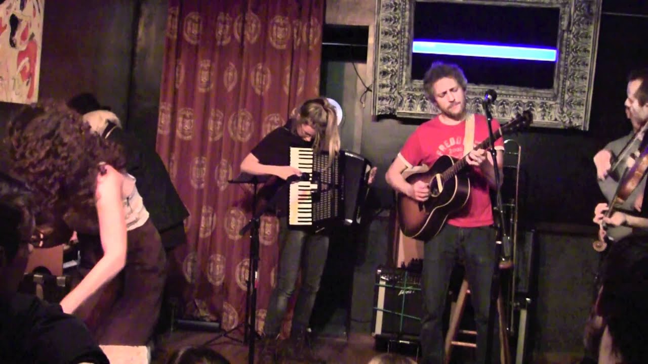 Magpie 2011-02-05: Mineola Rag - YouTube
