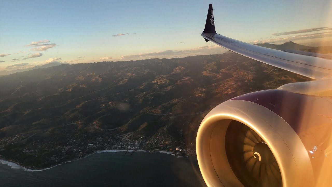 Arajet B737 MAX 8 Turbulent Golden Hour Landing in El Salvador|4K ...