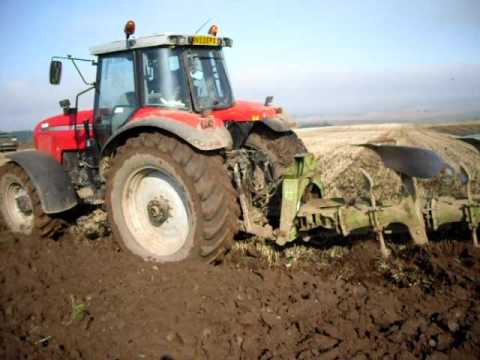 Massey Ferguson Tractor 8250 - YouTube