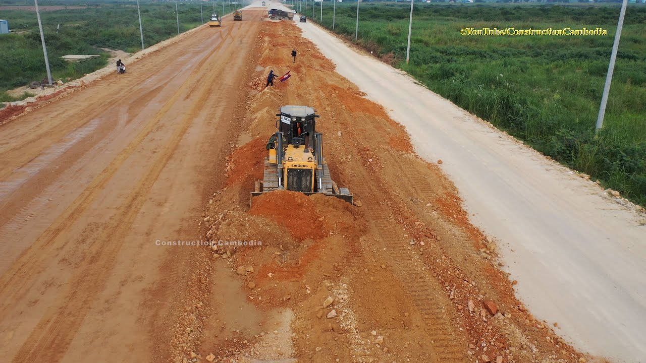 Liugong B160C Dozer Operator Working Road Construction - YouTube