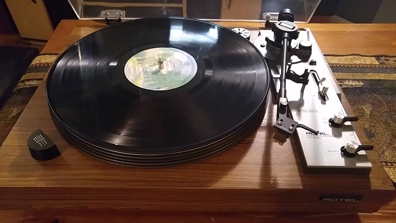 Rotel RP 6400 - YouTube