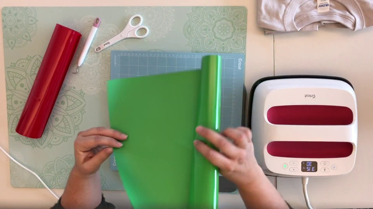 How to use Two Colors with Iron-on - YouTube