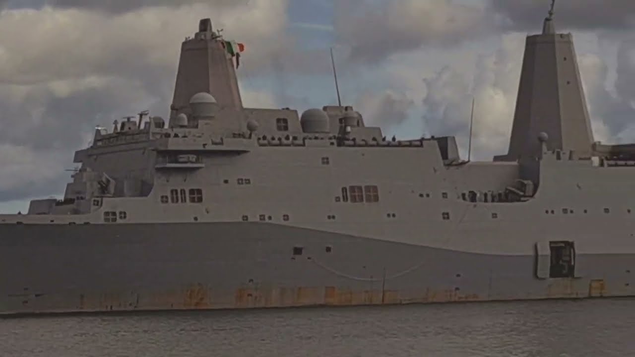 US Navy Ship ,USS Mesa Verde arriving into Dublin Port / Aug 2023 - YouTube