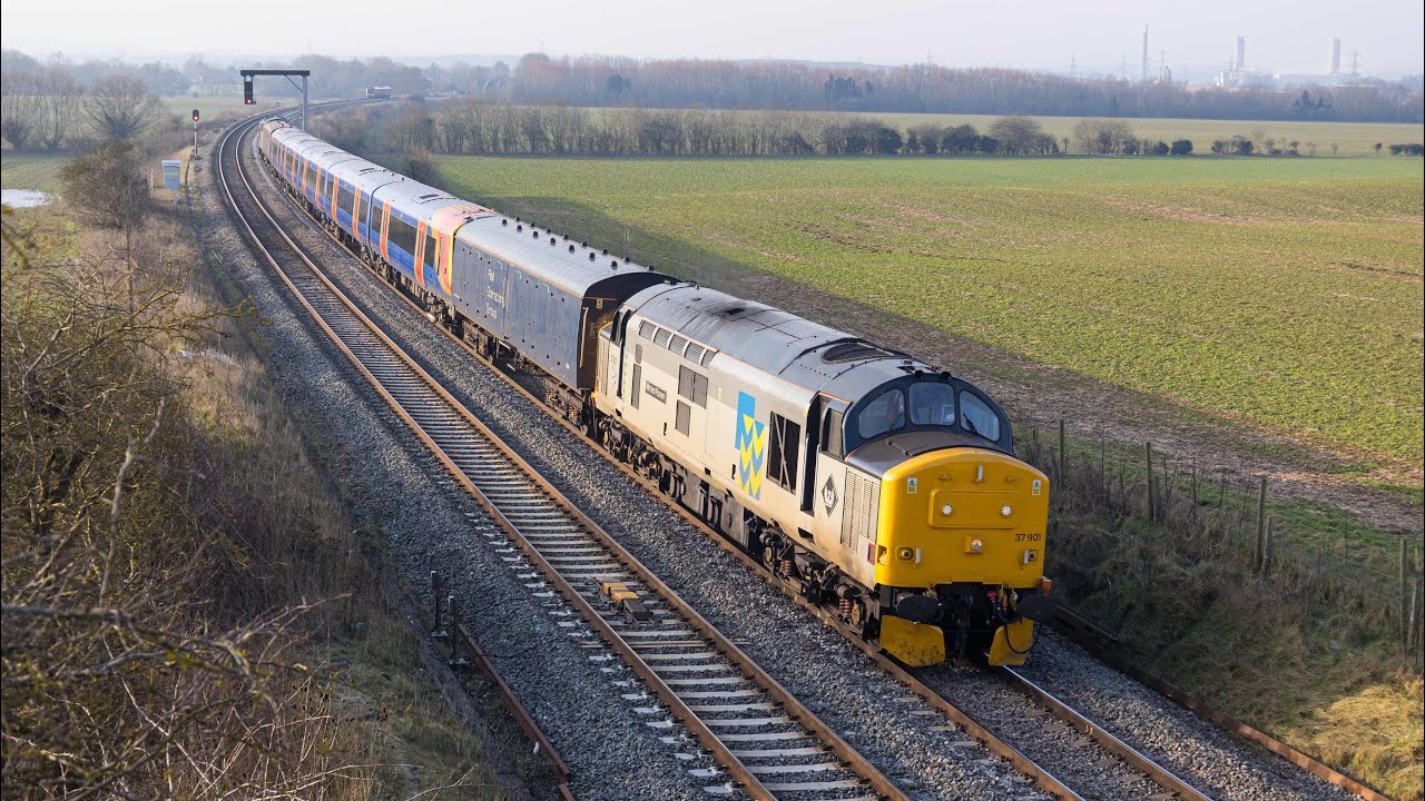 ex-SWR Class 458 Unit Drag through Culham 18/02/2025 - YouTube