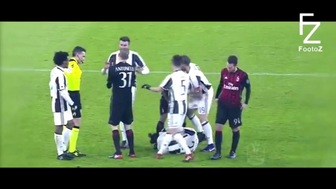 Milan Juve tacle en retard. Le tacle assassin - YouTube