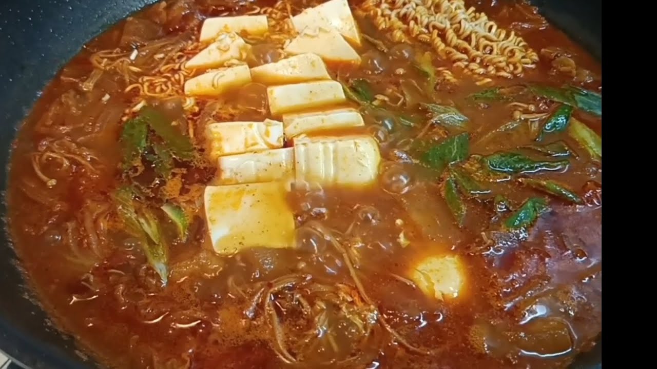 Korean three-layer meat tofu pot #Asian Cuisine #HomeVoice #Easy #Home ...