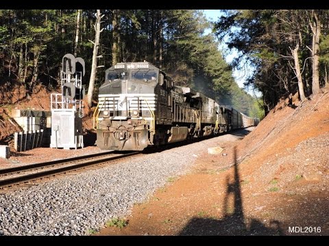 HD: NS 9109 leads NS Train 298 in Villa Rica, GA - YouTube