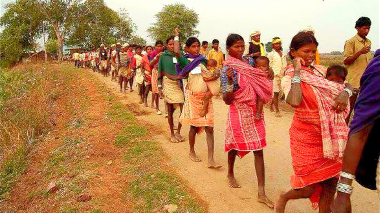 Life of poor villagers in india, Odisha Village lifestyle, Walking Tour ...