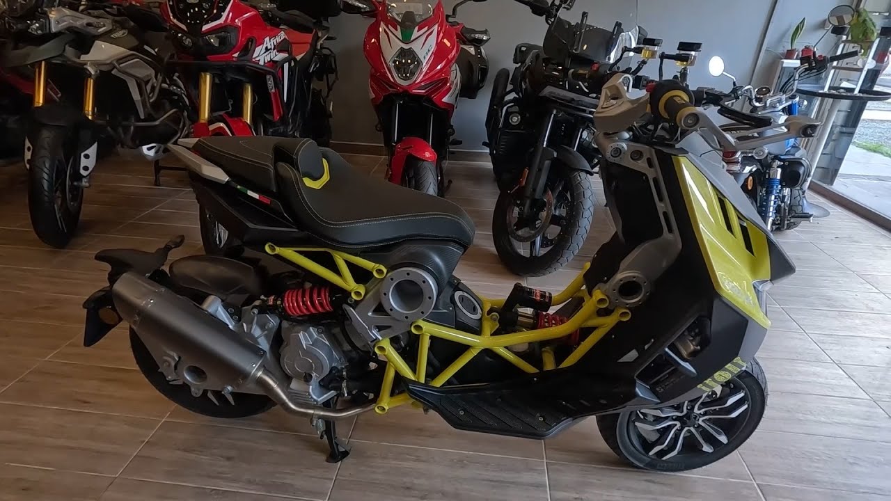 italjet dragster modified - YouTube