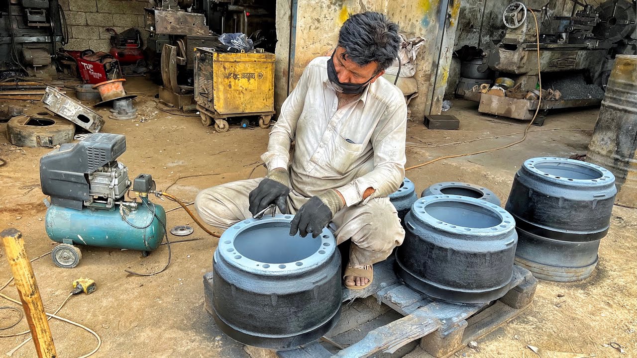 An 80-Year-Old Man Burned The Engine and Made a Brake Drum Lets see ...