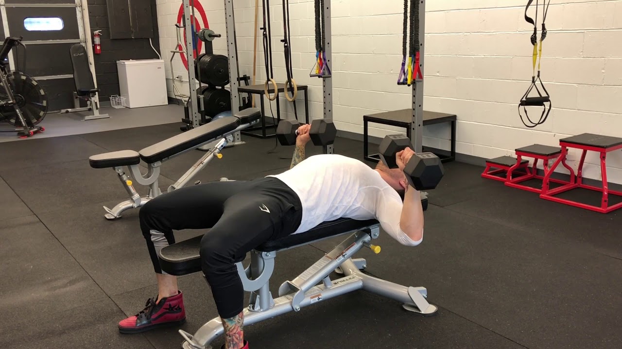 Dumbbell Flat Chest Press With Twist - YouTube