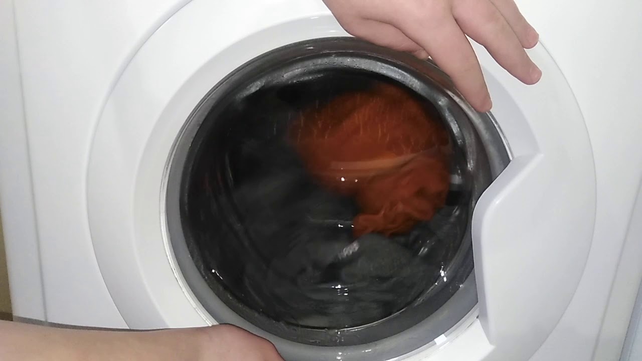 INDESIT open door washing - YouTube