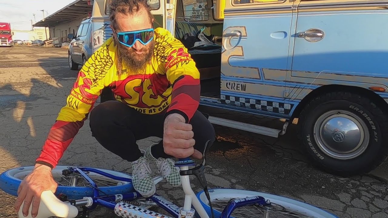 How To Do a Pedal Drag on an SE Bike! - YouTube