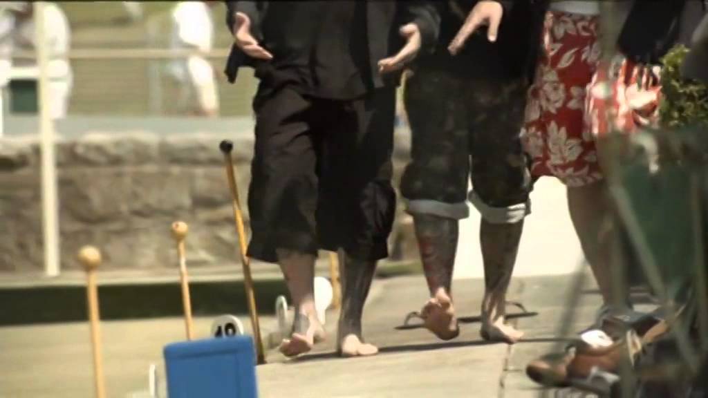 KFC - Barefoot Bowls with Slats I - Australia, 2012 - YouTube
