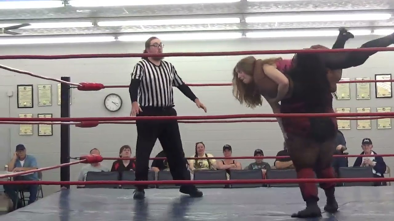 C-REX VS KENZIE BLACK - YouTube