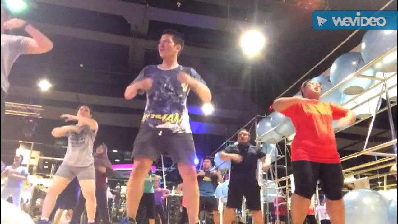 Zumba at celfit kokas - YouTube