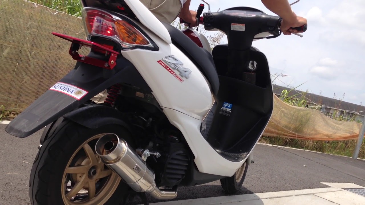 スマートDIO Z4 WirusWin ロイヤルマフラー - YouTube