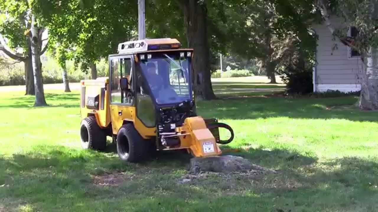 Trackless MT7 Stump Grinder - YouTube