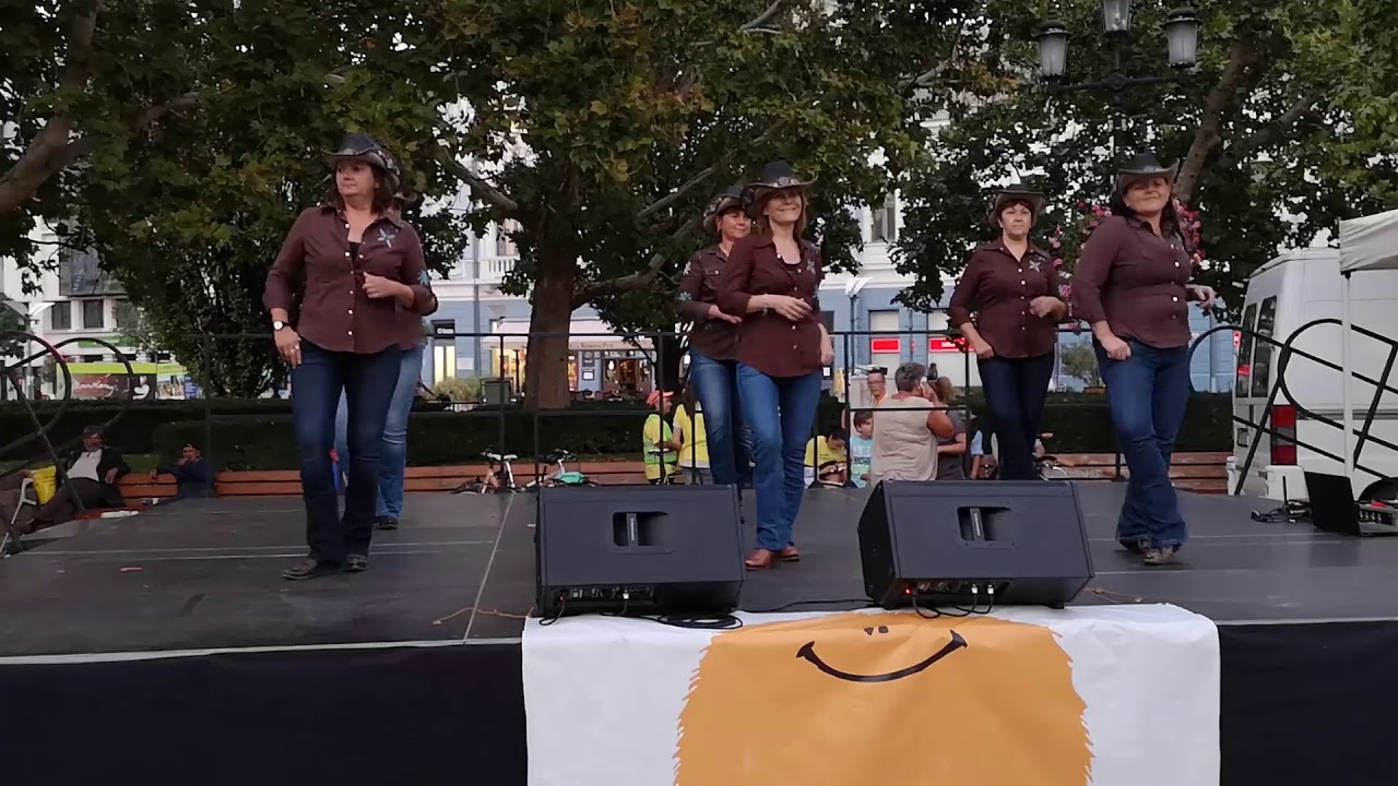 16 Bars - Country Line Dance - Revival L. D. B. T. Nyíregyháza - YouTube