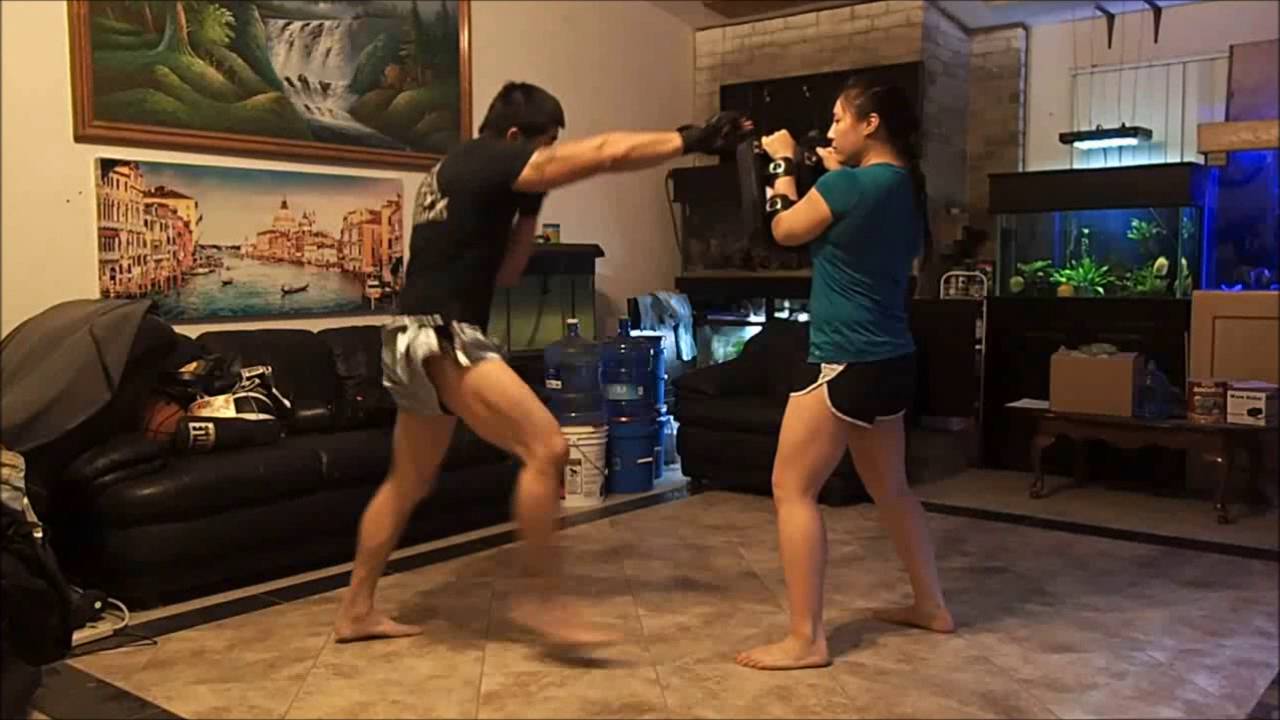 Question mark kick, Muay Thai combos and Rolling Heel hook - YouTube