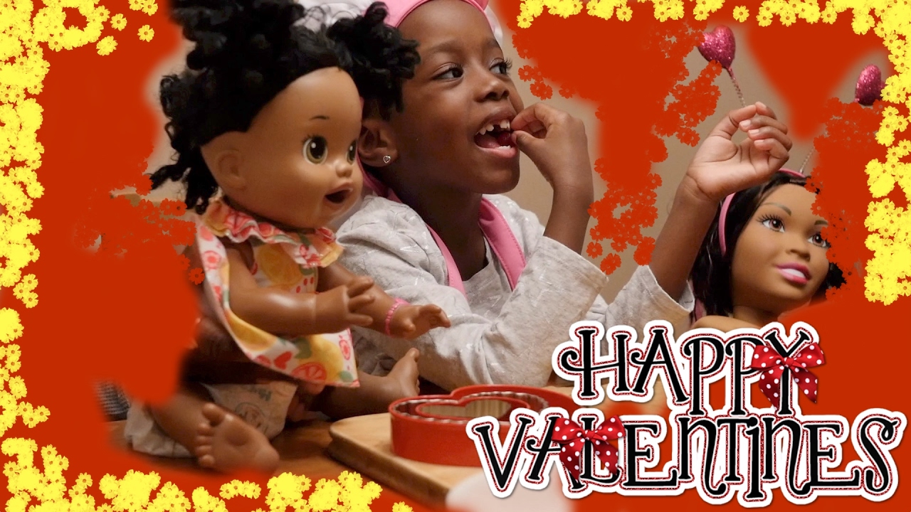Autty Baby Alive and Barbie Make Valentines Day Cookies Fun baking ...
