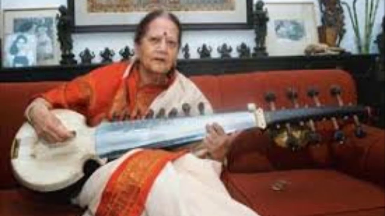 "Raag Bhairavi" on Sarod by Padmabhushan Vidushi Sharan Rani - YouTube