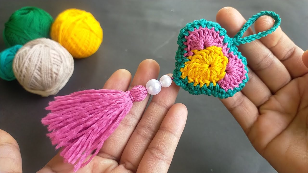 Crochet keychain leftover yarn, very easy | Keychain crochet ...