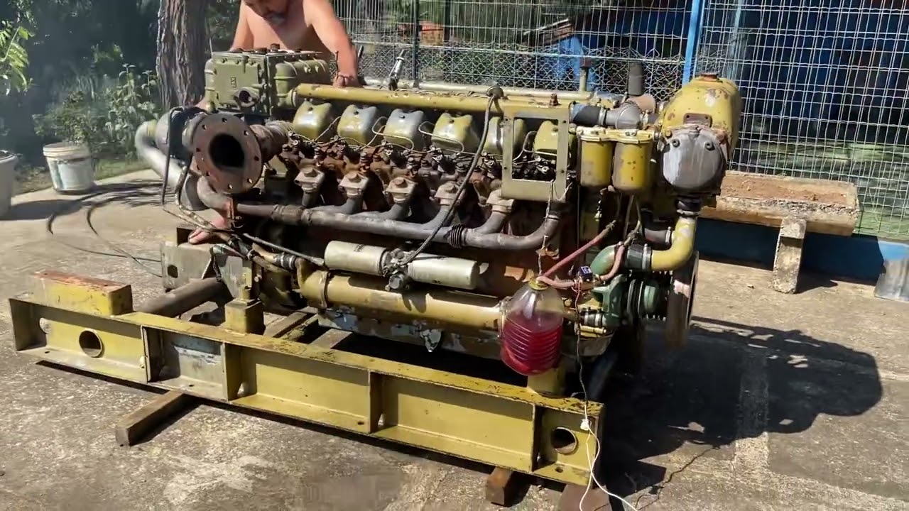 Motorzinho V12 Biturbo MWM 232 Diesel - YouTube