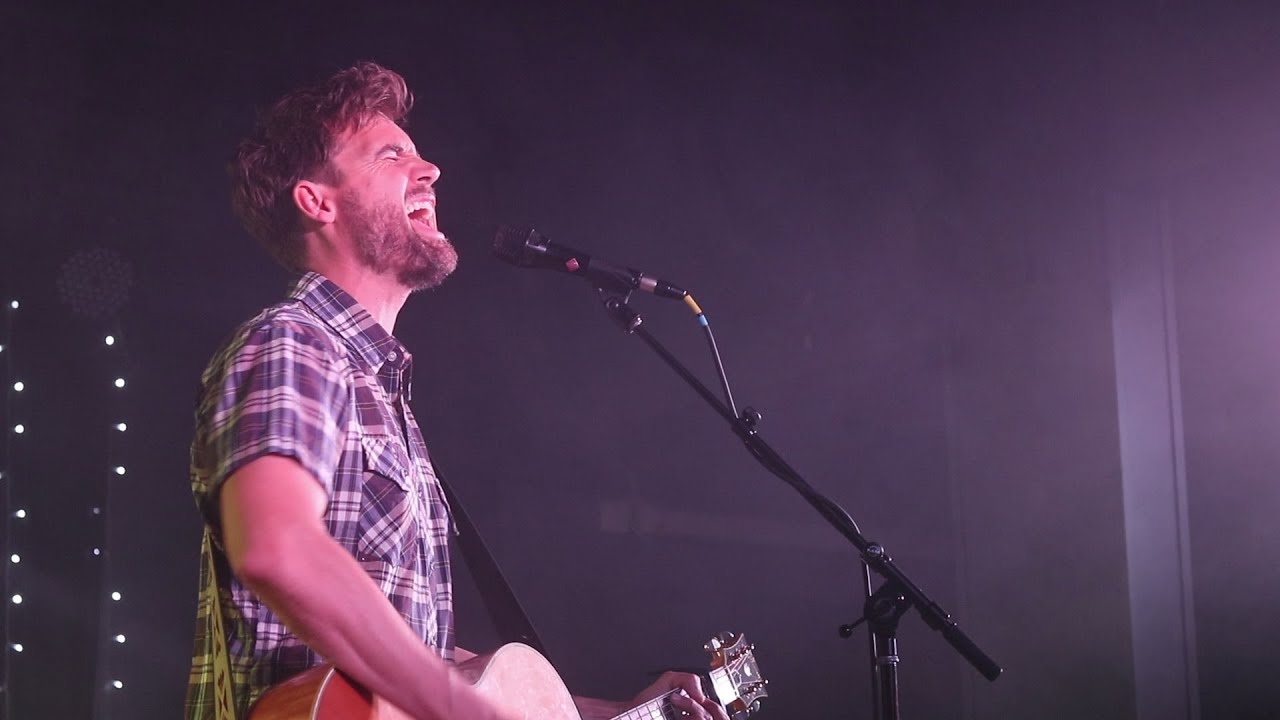 Tyler Hilton Talks New Record and Solo Tour | Lowdown - YouTube