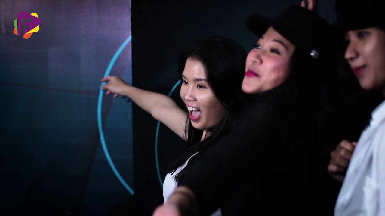 Photobooth 180 Matrix - YouTube