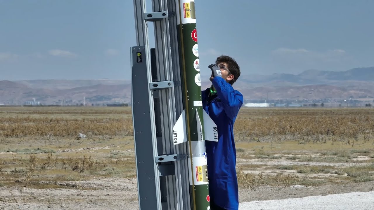 Two-Stage Rocket Avionics: From Zero to Launch - YouTube