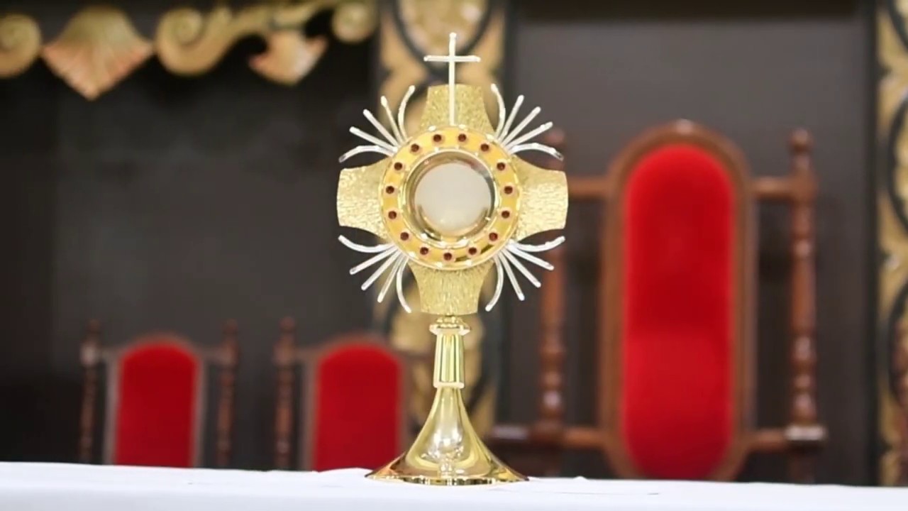 Jesús Sacramentado expuesto en el Santísimo - YouTube