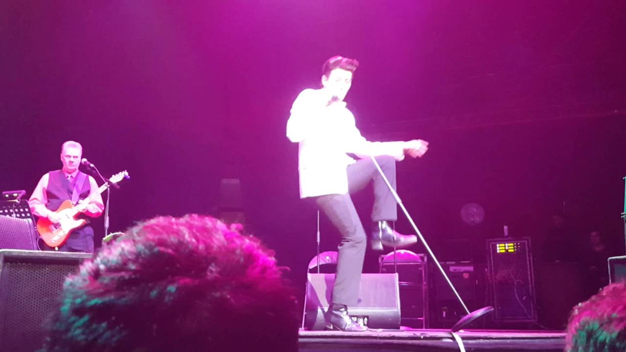 Elvis is back Jake Rowley Chile 25 julio 2016 - YouTube