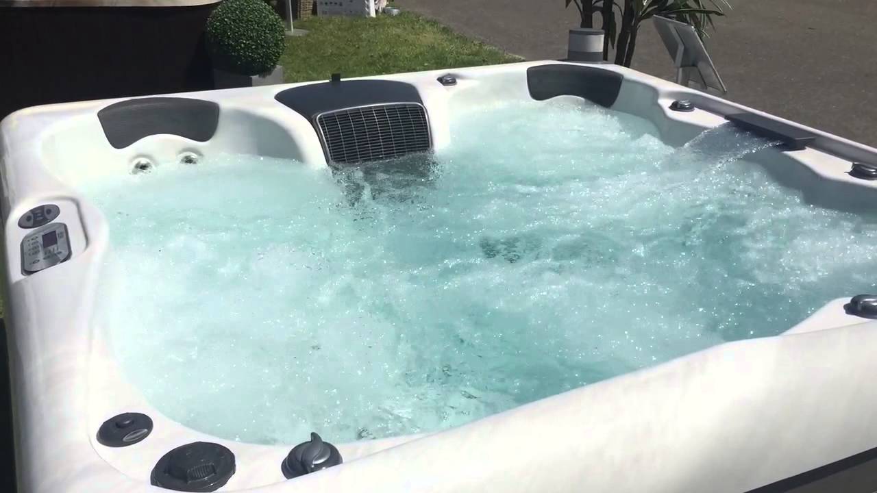 Encore II Elite Hot Tub - YouTube