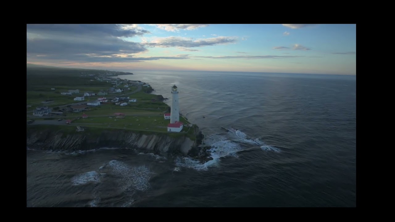 PHARE PARC FORILLON - YouTube