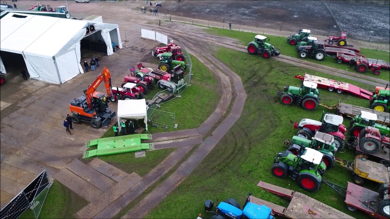 Indoor Trekker Trek / Indoor Tractor Pulling / Indoor Trecker Treck ...
