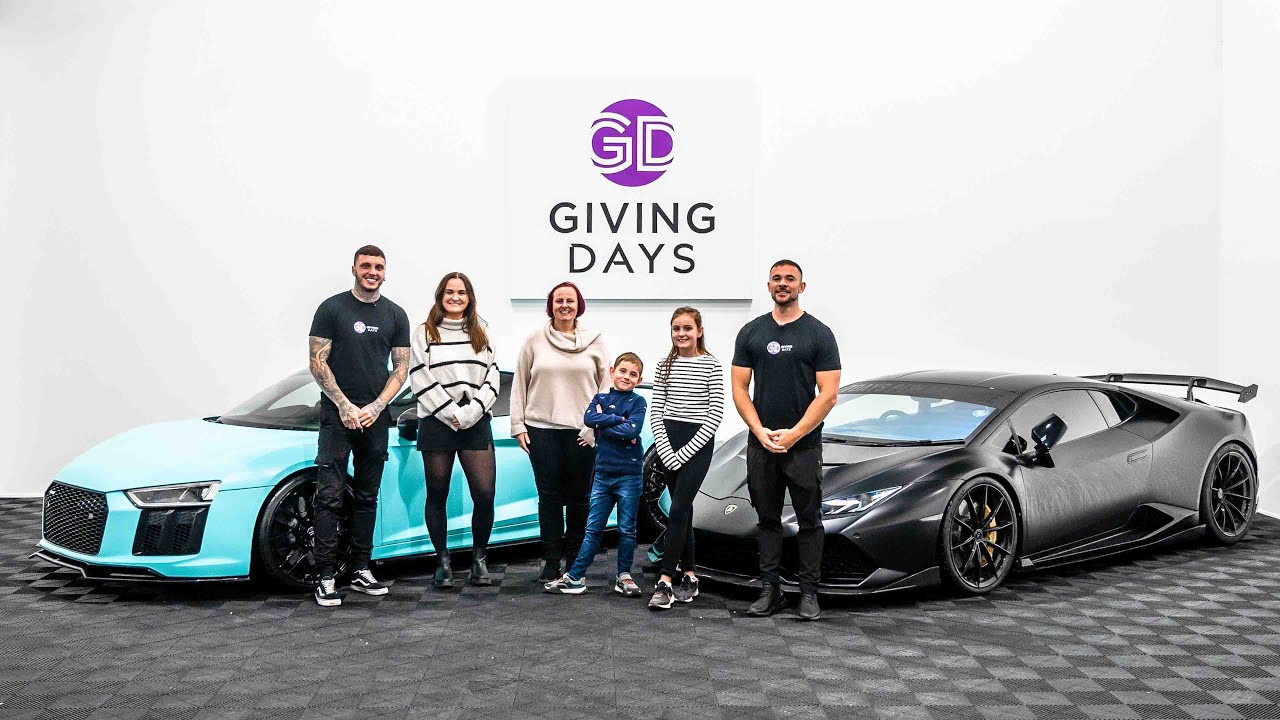 Layla and Finley's Supercar Day - YouTube