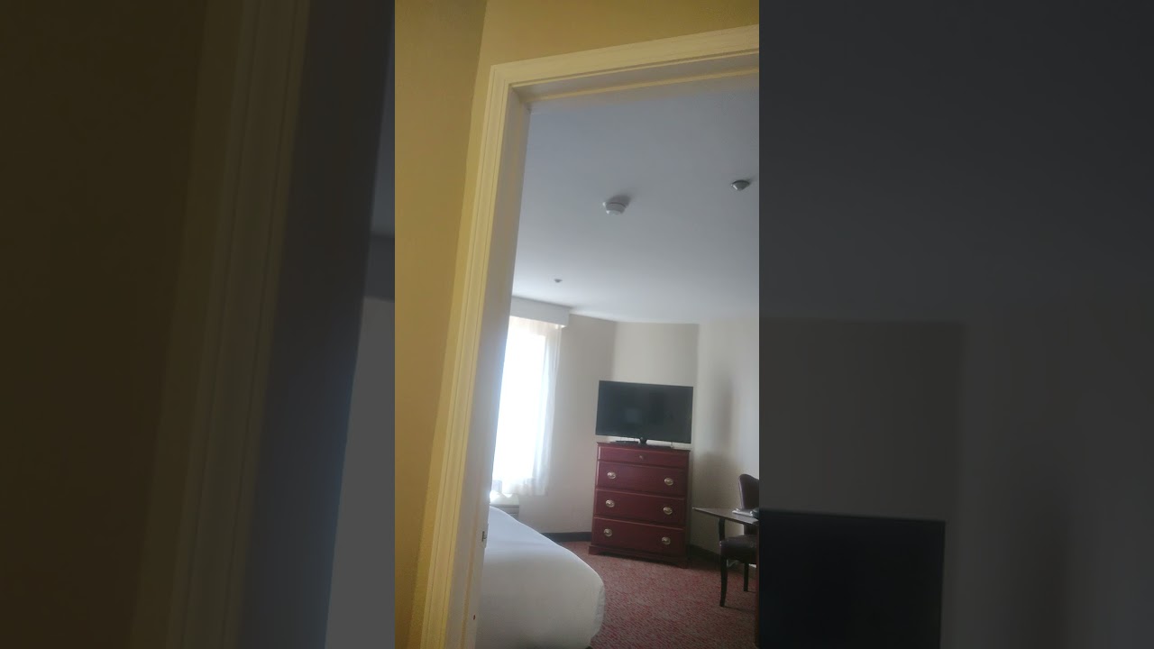 Larkspur landing in Milpitas. - YouTube