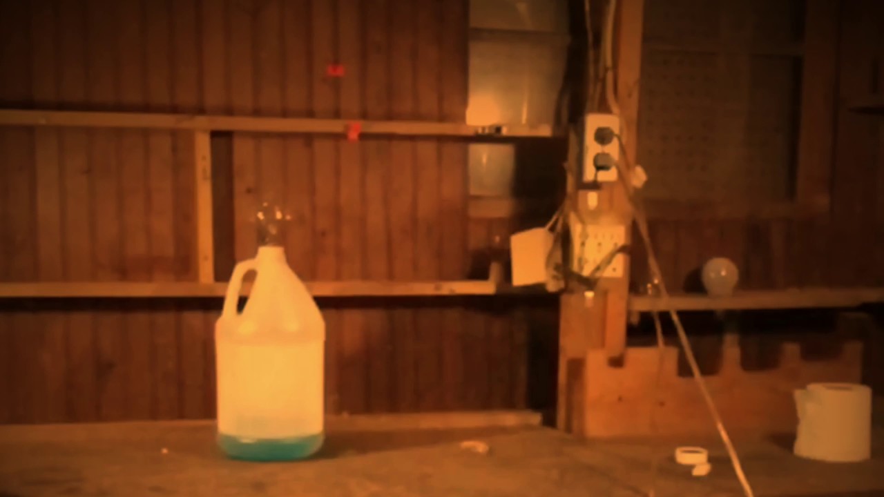 Fidget Frisbee Fun Fights - YouTube