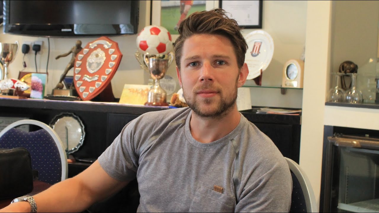 Welcome to Aldershot Town - Callum Reynolds! - YouTube