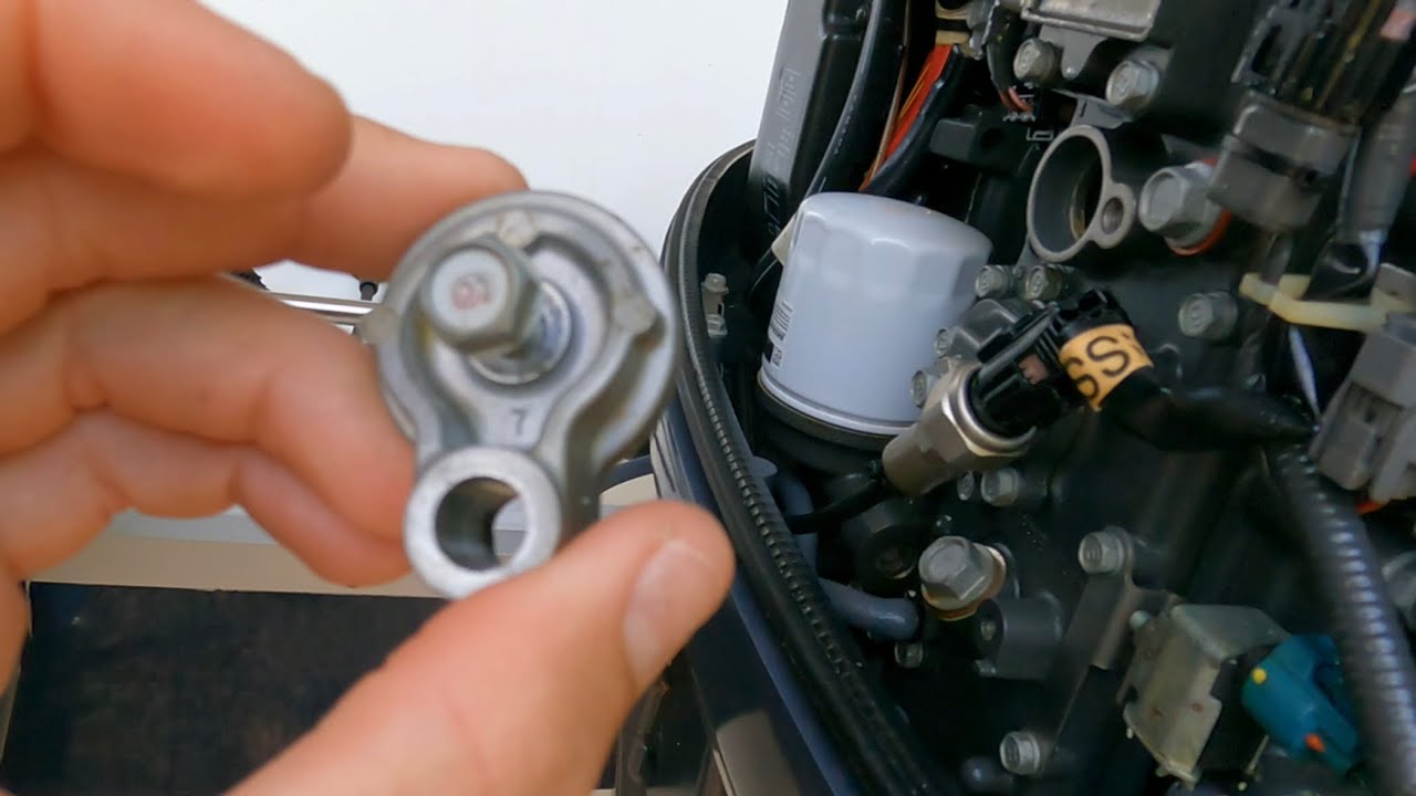 2011 Yamaha 150’s engine anodes replacement - YouTube