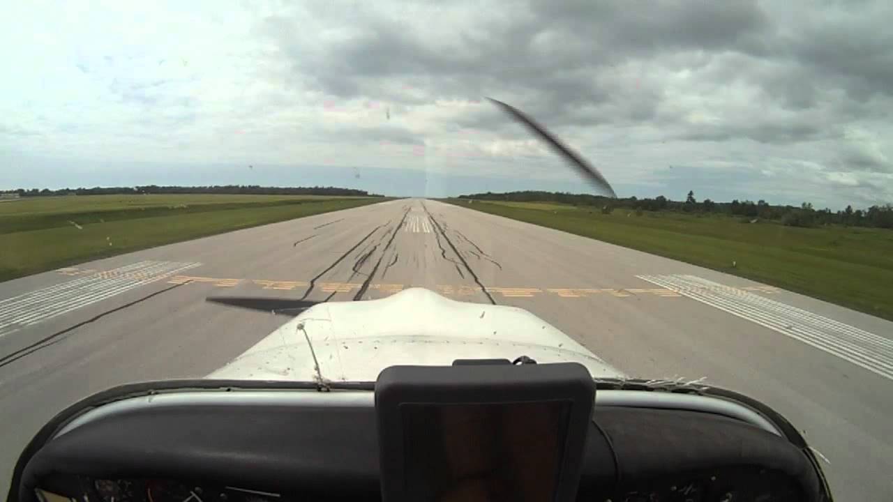 Goderich Airport landing runway 32 in a Zenair CH-300 - YouTube